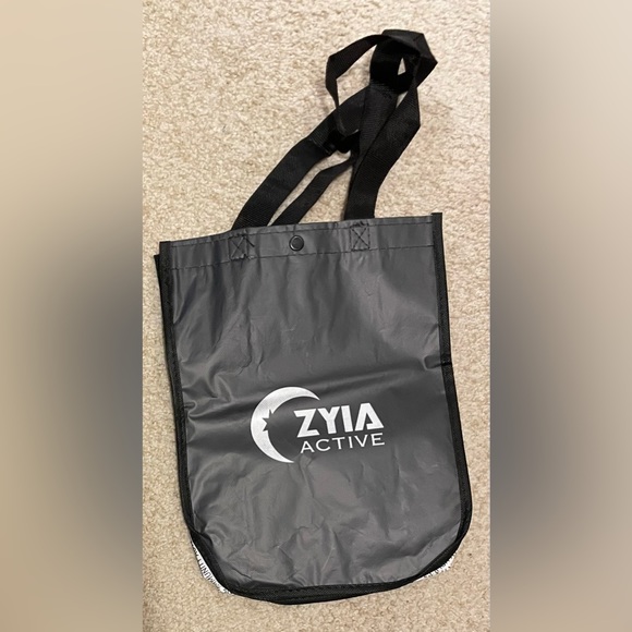 ZYIA | Bags | Zyia Reusable Bag 9x2x4 Snap Closure | Poshmark